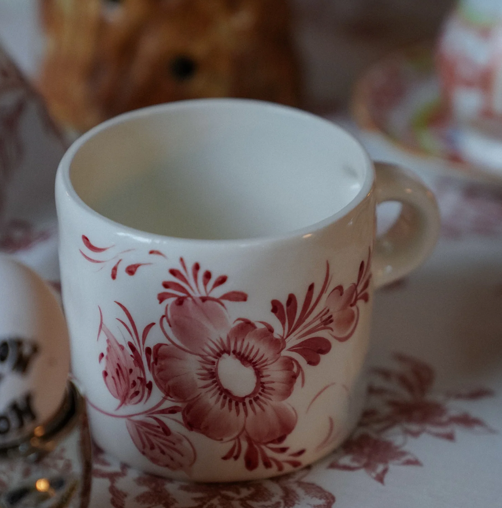 Anna + Nina Koffie Mok Bloemen Whimsical Rose Mug– A Lovely Day Store